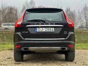 Black Volvo XC60 2017 in Jelgava, with an engine capacity of 2.40 L and mileage of 263 thousand km for 13990 €, photo 6 on AUTOMOTO.COM.LV