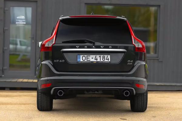 Melns Volvo XC60 2017 Jelgava, ar dzinēja tilpumu 2.40 L un nobraukumu 431 tūkst. km par 10900 €, foto 6 vietnē AUTOMOTO.COM.LV