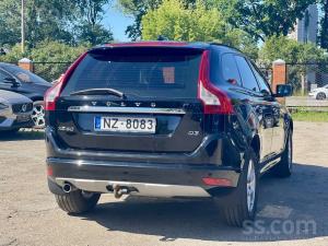 Black Volvo XC60 2017 in Riga, with an engine capacity of 2.00 L and mileage of 0 thousand km for 15500 €, photo 4 on AUTOMOTO.COM.LV