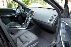Melns Volvo XC60 2017 Tallina, ar dzinēja tilpumu 2.40 L un nobraukumu 200 tūkst. km par 17900 €, foto 10 vietnē AUTOMOTO.COM.LV
