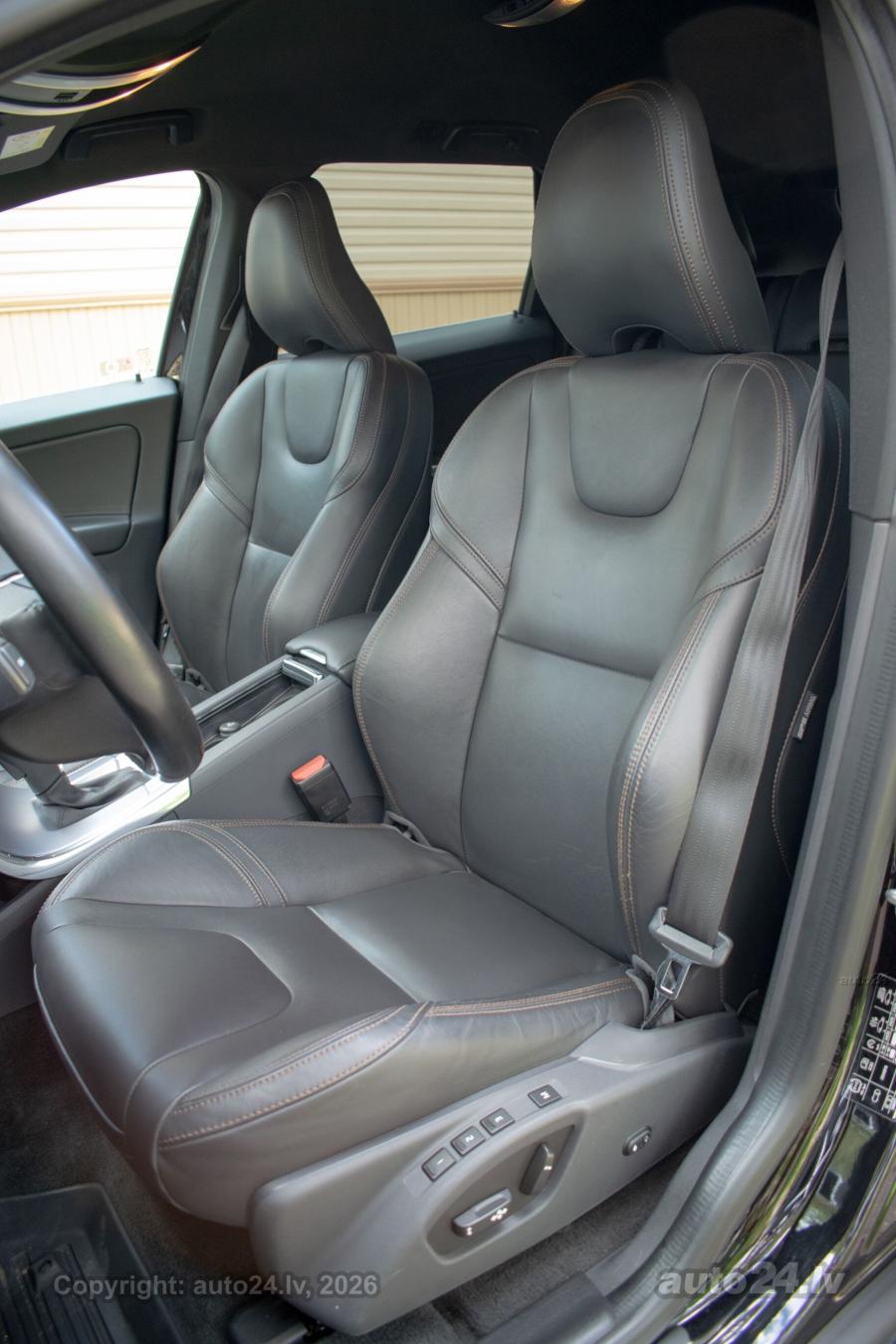 Melns Volvo XC60 2017 Tallina, ar dzinēja tilpumu 2.40 L un nobraukumu 200 tūkst. km par 17900 €, foto 11 vietnē AUTOMOTO.COM.LV