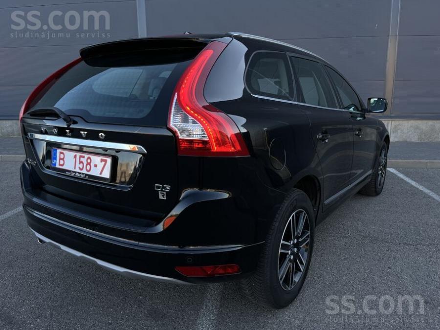 Black Volvo XC60 2017 in Riga, with an engine capacity of 2.00 L and mileage of 247 thousand km for 13900 €, photo 5 on AUTOMOTO.COM.LV