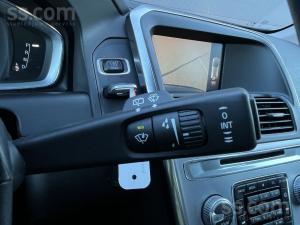 Black Volvo XC60 2017 in Riga, with an engine capacity of 2.00 L and mileage of 247 thousand km for 13900 €, photo 17 on AUTOMOTO.COM.LV