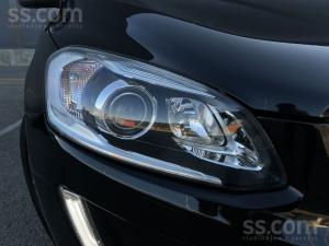 Black Volvo XC60 2017 in Riga, with an engine capacity of 2.00 L and mileage of 247 thousand km for 13900 €, photo 21 on AUTOMOTO.COM.LV
