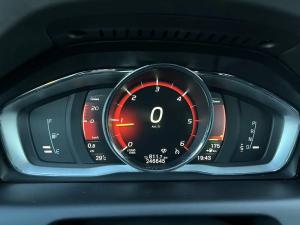 Black Volvo XC60 2017 in Riga, with an engine capacity of 2.00 L and mileage of 247 thousand km for 13900 €, photo 25 on AUTOMOTO.COM.LV