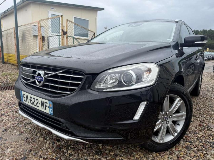 Black Volvo XC60 2017 in Vilnius, with an engine capacity of 1.97 L and mileage of 249 thousand km for 11800 €, photo 1 on AUTOMOTO.COM.LV