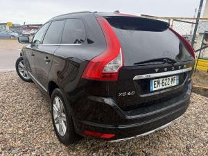 Black Volvo XC60 2017 in Vilnius, with an engine capacity of 1.97 L and mileage of 249 thousand km for 11800 €, photo 5 on AUTOMOTO.COM.LV