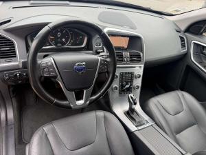 Black Volvo XC60 2017 in Vilnius, with an engine capacity of 1.97 L and mileage of 249 thousand km for 11800 €, photo 15 on AUTOMOTO.COM.LV