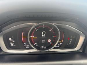 Black Volvo XC60 2017 in Vilnius, with an engine capacity of 1.97 L and mileage of 249 thousand km for 11800 €, photo 21 on AUTOMOTO.COM.LV