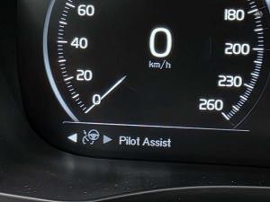 Черный Вольво ХС60 2017 в Вильнюс, объемом двигателя 1.97 л и пробегом 243 тыс. км за 20800 €, фото 17 на AUTOMOTO.COM.LV