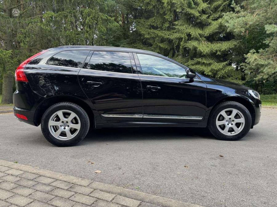 Melns Volvo XC60 2017 Kauņa, ar dzinēja tilpumu 1.97 L un nobraukumu 207 tūkst. km par 13200 €, foto 5 vietnē AUTOMOTO.COM.LV