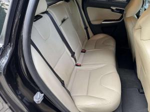 Melns Volvo XC60 2017 Kauņa, ar dzinēja tilpumu 1.97 L un nobraukumu 207 tūkst. km par 13200 €, foto 11 vietnē AUTOMOTO.COM.LV
