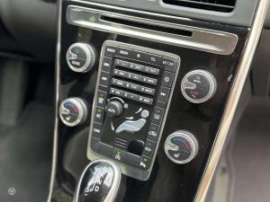 Melns Volvo XC60 2017 Kauņa, ar dzinēja tilpumu 1.97 L un nobraukumu 207 tūkst. km par 13200 €, foto 13 vietnē AUTOMOTO.COM.LV