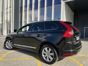 Melns Volvo XC60 2017 Viļņa, ar dzinēja tilpumu 2.40 L un nobraukumu 165 tūkst. km par 16500 €, foto  vietnē AUTOMOTO.COM.LV
