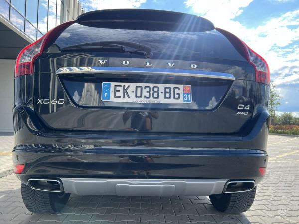 Melns Volvo XC60 2017 Viļņa, ar dzinēja tilpumu 2.40 L un nobraukumu 165 tūkst. km par 16500 €, foto 10 vietnē AUTOMOTO.COM.LV