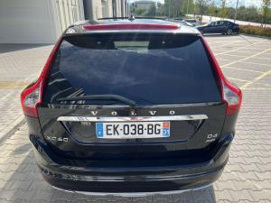 Black Volvo XC60 2017 in Vilnius, with an engine capacity of 2.40 L and mileage of 165 thousand km for 16500 €, photo 13 on AUTOMOTO.COM.LV