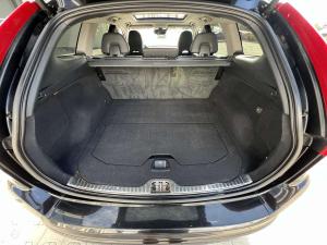 Black Volvo XC60 2017 in Vilnius, with an engine capacity of 2.40 L and mileage of 165 thousand km for 16500 €, photo 15 on AUTOMOTO.COM.LV