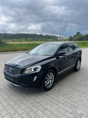 Black Volvo XC60 2017 in Vilnius, with an engine capacity of 2.40 L and mileage of 185 thousand km for 16500 €, photo 3 on AUTOMOTO.COM.LV