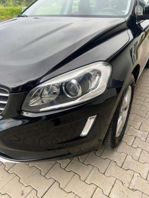 Black Volvo XC60 2017 in Vilnius, with an engine capacity of 2.40 L and mileage of 185 thousand km for 16500 €, photo 26 on AUTOMOTO.COM.LV
