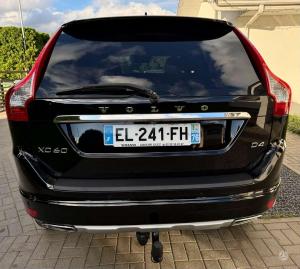 Black Volvo XC60 2017 in Kaunas, with an engine capacity of 1.97 L and mileage of 240 thousand km for 13900 €, photo 17 on AUTOMOTO.COM.LV