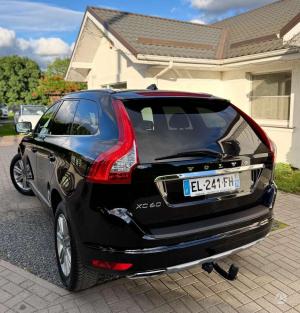 Black Volvo XC60 2017 in Kaunas, with an engine capacity of 1.97 L and mileage of 240 thousand km for 13900 €, photo 22 on AUTOMOTO.COM.LV