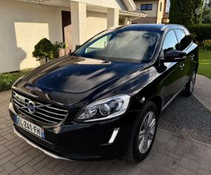Black Volvo XC60 2017 in Kaunas, with an engine capacity of 1.97 L and mileage of 240 thousand km for 13900 €, photo 25 on AUTOMOTO.COM.LV