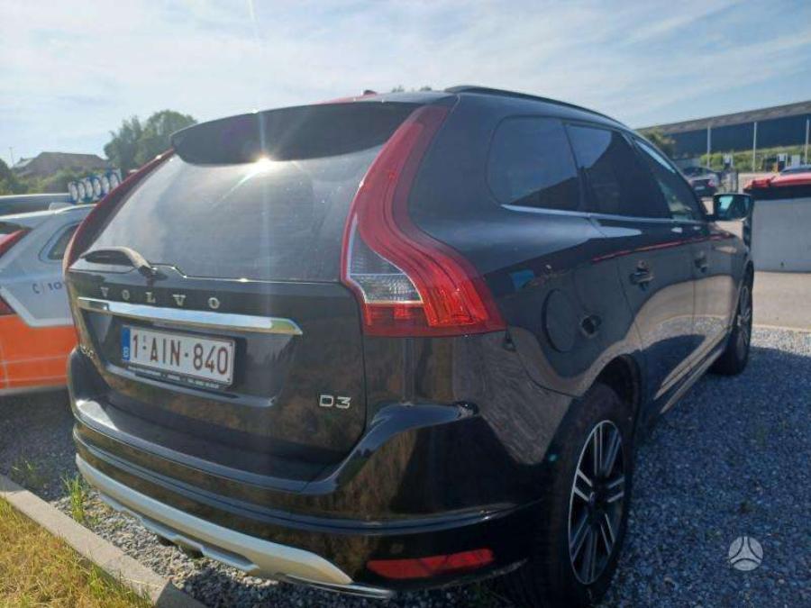 Melns Volvo XC60 2017 Šauļi, ar dzinēja tilpumu 1.97 L un nobraukumu 250 tūkst. km par 7850 €, foto 4 vietnē AUTOMOTO.COM.LV