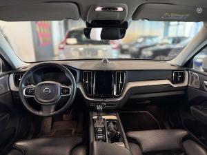 Black Volvo XC60 2017 in Klaipeda, with an engine capacity of 2.00 L and mileage of 300 thousand km for 21500 €, photo 4 on AUTOMOTO.COM.LV