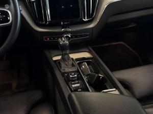 Black Volvo XC60 2017 in Klaipeda, with an engine capacity of 2.00 L and mileage of 300 thousand km for 21500 €, photo 7 on AUTOMOTO.COM.LV
