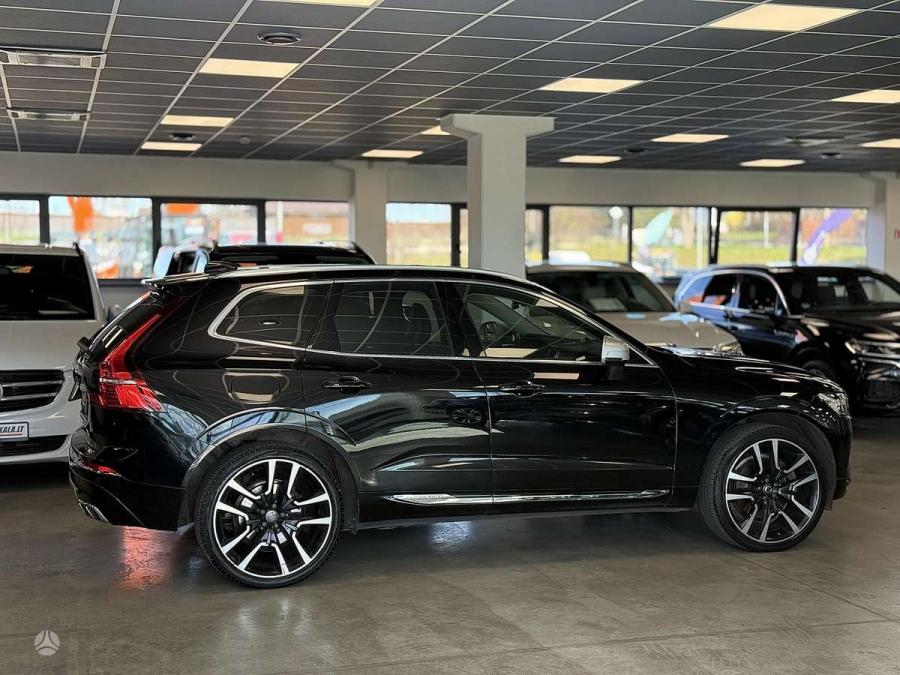 Black Volvo XC60 2017 in Klaipeda, with an engine capacity of 2.00 L and mileage of 300 thousand km for 21500 €, photo 23 on AUTOMOTO.COM.LV