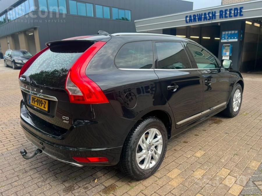 Melns Volvo XC60 2017 Rīga, ar dzinēja tilpumu 2.40 L un nobraukumu 220 tūkst. km par 13490 €, foto 5 vietnē AUTOMOTO.COM.LV