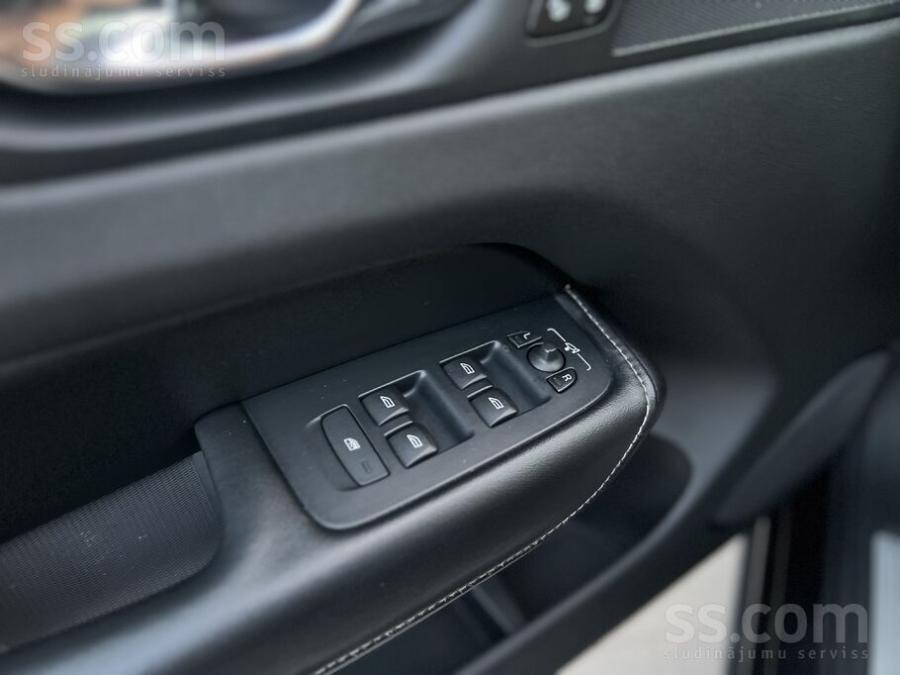 Melns Volvo XC60 2017 Jelgava, ar dzinēja tilpumu 2.00 L un nobraukumu 138 tūkst. km par 23400 €, foto 21 vietnē AUTOMOTO.COM.LV
