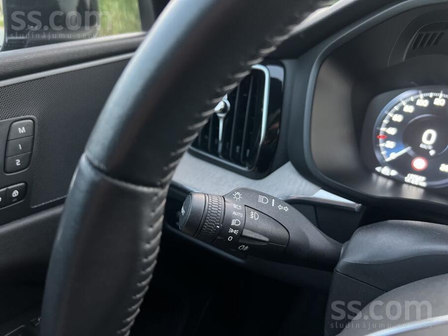 Melns Volvo XC60 2017 Jelgava, ar dzinēja tilpumu 2.00 L un nobraukumu 138 tūkst. km par 23400 €, foto 23 vietnē AUTOMOTO.COM.LV