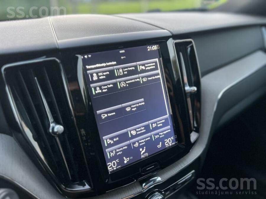 Melns Volvo XC60 2017 Jelgava, ar dzinēja tilpumu 2.00 L un nobraukumu 138 tūkst. km par 23400 €, foto 25 vietnē AUTOMOTO.COM.LV