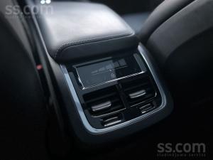 Melns Volvo XC60 2017 Jelgava, ar dzinēja tilpumu 2.00 L un nobraukumu 138 tūkst. km par 23400 €, foto 28 vietnē AUTOMOTO.COM.LV