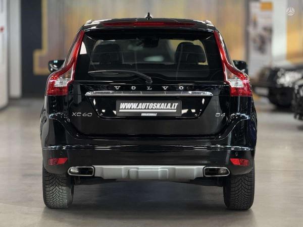 Black Volvo XC60 2017 in Klaipeda, with an engine capacity of 1.97 L and mileage of 239 thousand km for 14250 €, photo 2 on AUTOMOTO.COM.LV