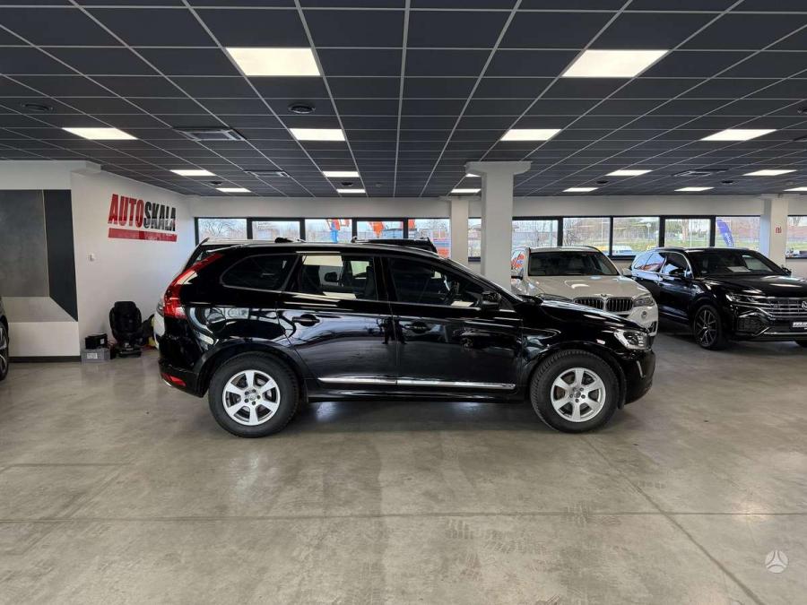 Melns Volvo XC60 2017 Klaipėda, ar dzinēja tilpumu 1.97 L un nobraukumu 239 tūkst. km par 14250 €, foto 8 vietnē AUTOMOTO.COM.LV