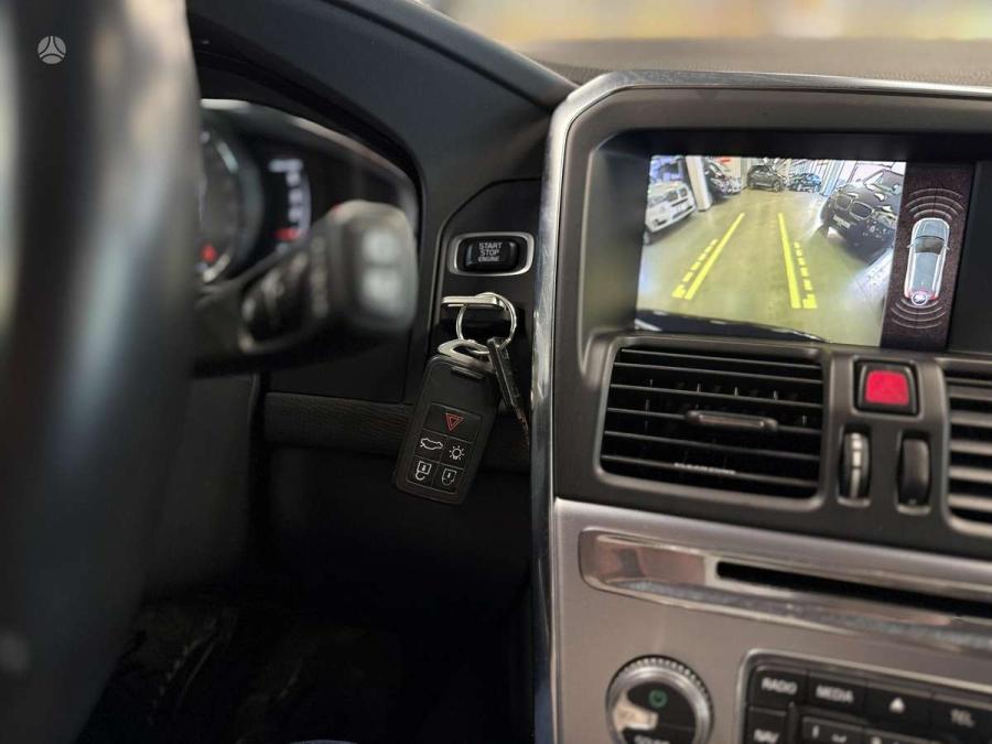 Melns Volvo XC60 2017 Klaipėda, ar dzinēja tilpumu 1.97 L un nobraukumu 239 tūkst. km par 14250 €, foto 27 vietnē AUTOMOTO.COM.LV