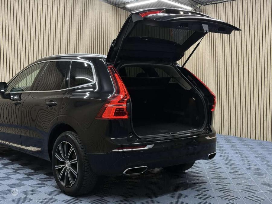 Melns Volvo XC60 2017 Marijampole, ar dzinēja tilpumu 2.40 L un nobraukumu 152 tūkst. km par 19999 €, foto 12 vietnē AUTOMOTO.COM.LV