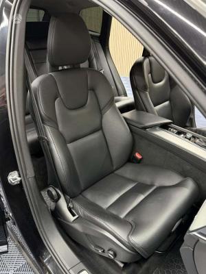 Melns Volvo XC60 2017 Marijampole, ar dzinēja tilpumu 2.40 L un nobraukumu 152 tūkst. km par 19999 €, foto 15 vietnē AUTOMOTO.COM.LV