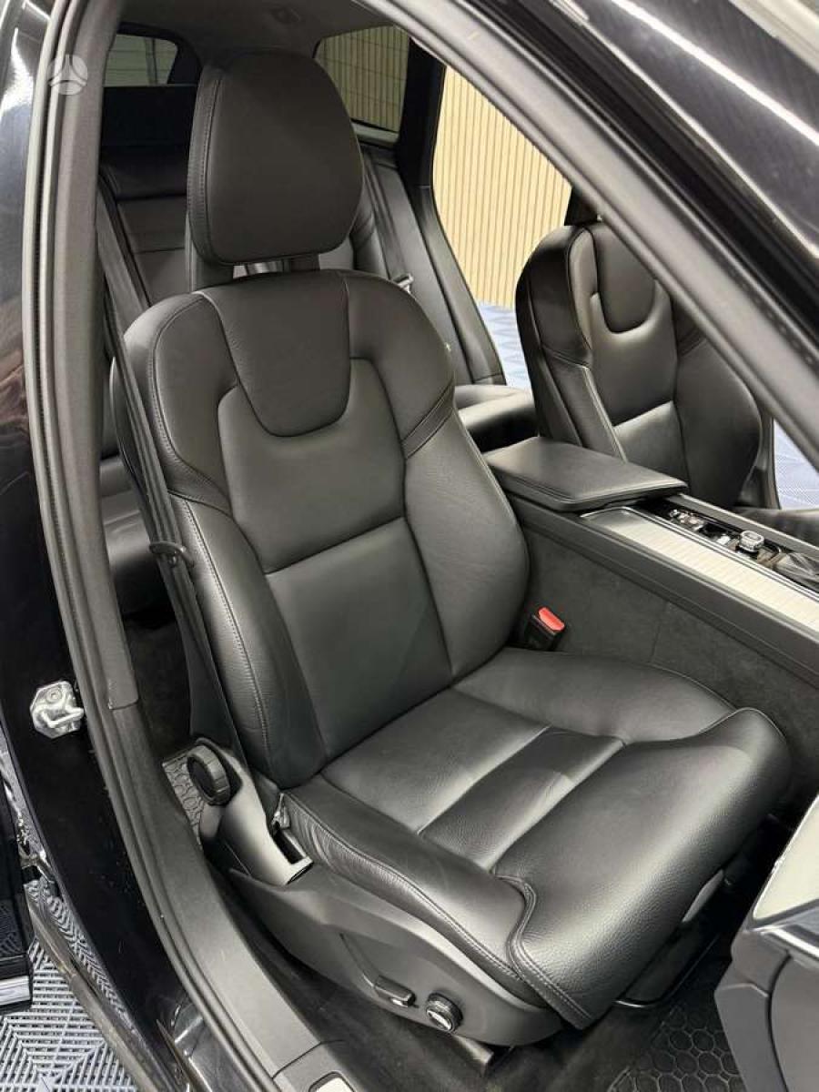 Melns Volvo XC60 2017 Marijampole, ar dzinēja tilpumu 2.40 L un nobraukumu 152 tūkst. km par 19999 €, foto 15 vietnē AUTOMOTO.COM.LV