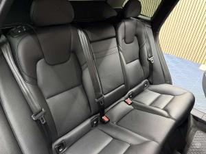 Melns Volvo XC60 2017 Marijampole, ar dzinēja tilpumu 2.40 L un nobraukumu 152 tūkst. km par 19999 €, foto 16 vietnē AUTOMOTO.COM.LV