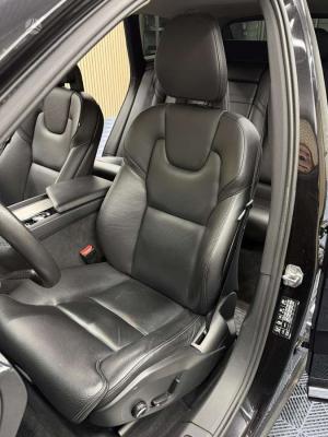 Melns Volvo XC60 2017 Marijampole, ar dzinēja tilpumu 2.40 L un nobraukumu 152 tūkst. km par 19999 €, foto 18 vietnē AUTOMOTO.COM.LV
