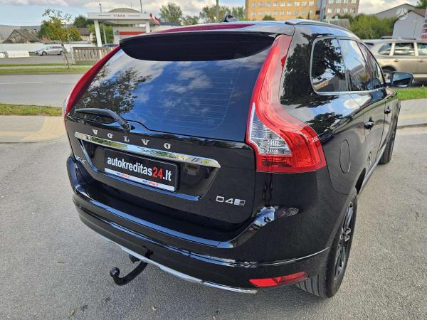 Black Volvo XC60 2017 in Siauliai, with an engine capacity of 2.40 L and mileage of 269 thousand km for 14950 €, photo 5 on AUTOMOTO.COM.LV