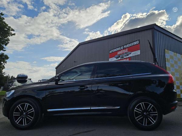 Black Volvo XC60 2017 in Siauliai, with an engine capacity of 2.40 L and mileage of 269 thousand km for 14950 €, photo 10 on AUTOMOTO.COM.LV