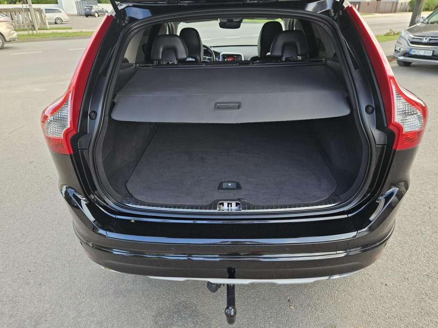 Melns Volvo XC60 2017 Šauļi, ar dzinēja tilpumu 2.40 L un nobraukumu 269 tūkst. km par 14950 €, foto 12 vietnē AUTOMOTO.COM.LV