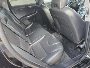 Melns Volvo XC60 2017 Šauļi, ar dzinēja tilpumu 2.40 L un nobraukumu 269 tūkst. km par 14950 €, foto 21 vietnē AUTOMOTO.COM.LV