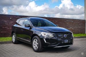 Black Volvo XC60 2017 in Marijampole, with an engine capacity of 1.97 L and mileage of 178 thousand km for 15950 €, photo  on AUTOMOTO.COM.LV