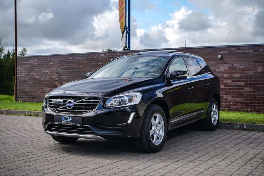 Black Volvo XC60 2017 in Marijampole, with an engine capacity of 1.97 L and mileage of 178 thousand km for 15950 €, photo 4 on AUTOMOTO.COM.LV