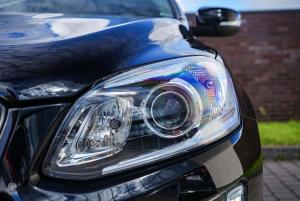Black Volvo XC60 2017 in Marijampole, with an engine capacity of 1.97 L and mileage of 178 thousand km for 15950 €, photo 6 on AUTOMOTO.COM.LV